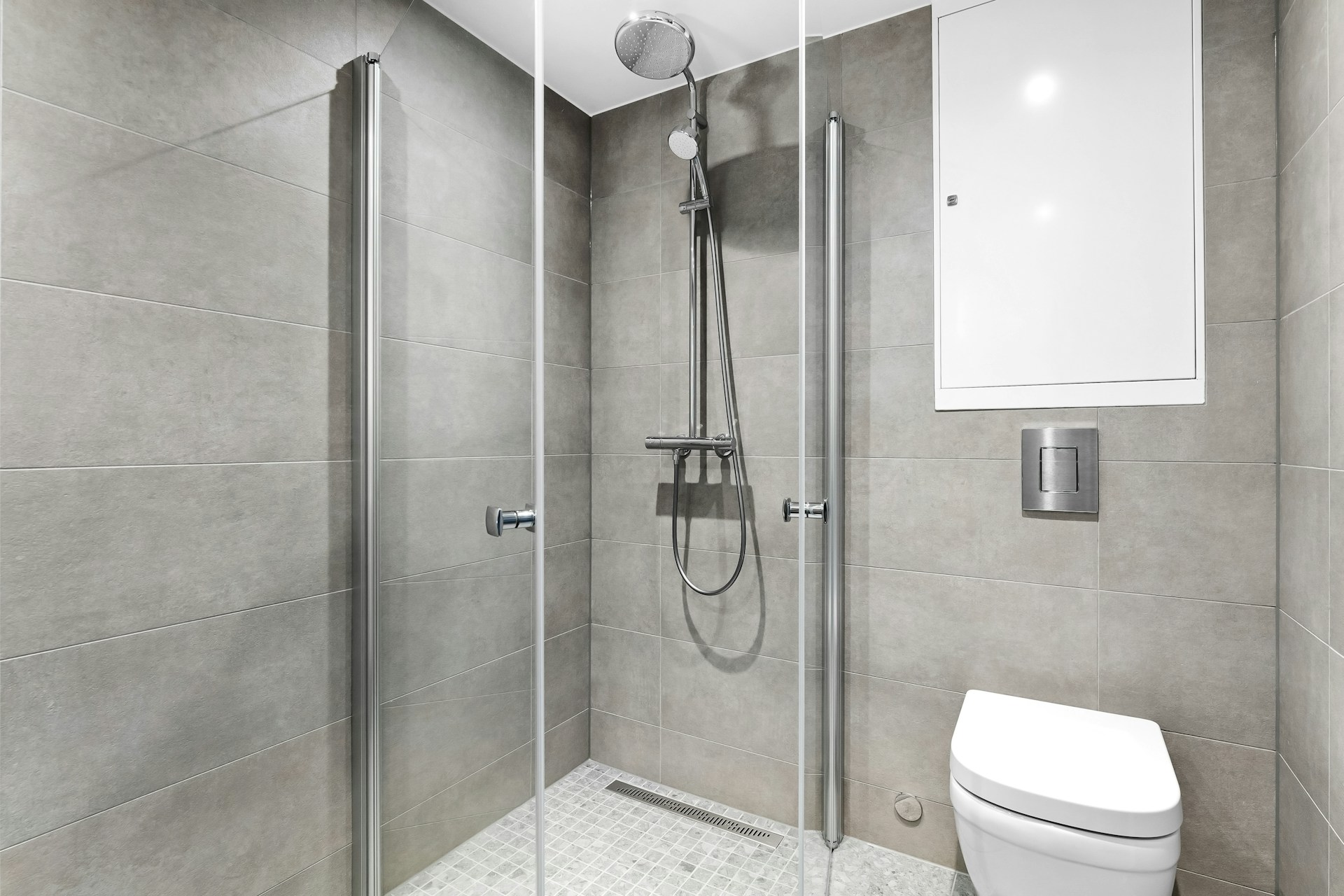 Cold Shower Benefits: Circulation Boost & Immune Support